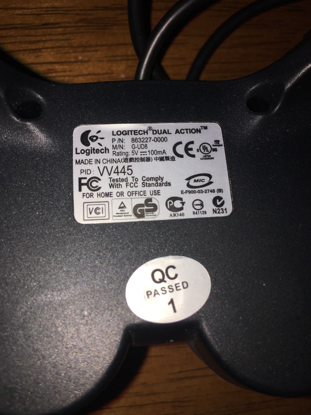 Logitech Dual Action Gamepad USB PC (863227-0000 G-UD8) | eBay