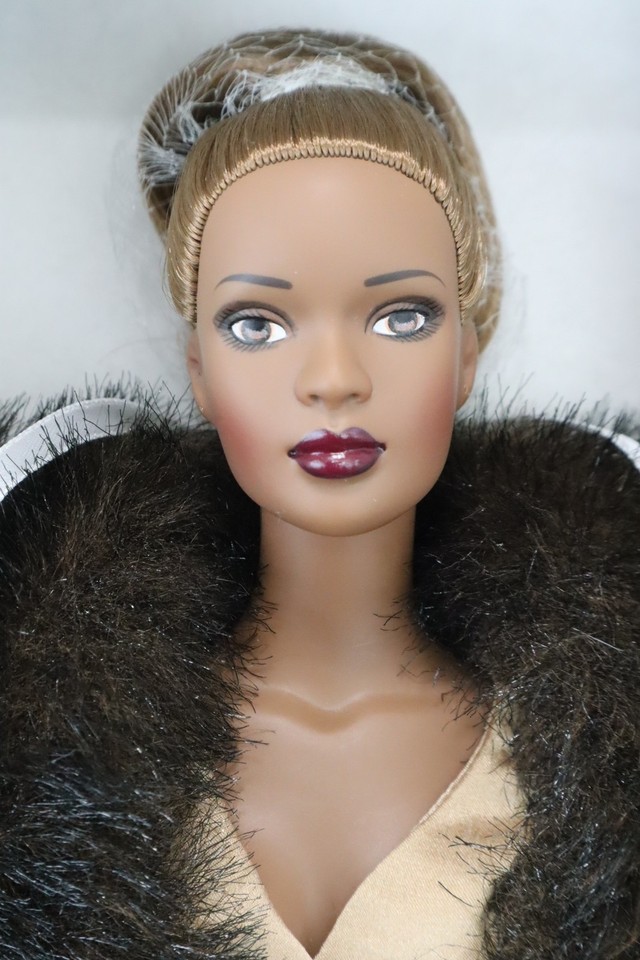 Robert Tonner 16" Fashion Doll SUMPTUOUS ESME Tyler Wentworth in Box p ...