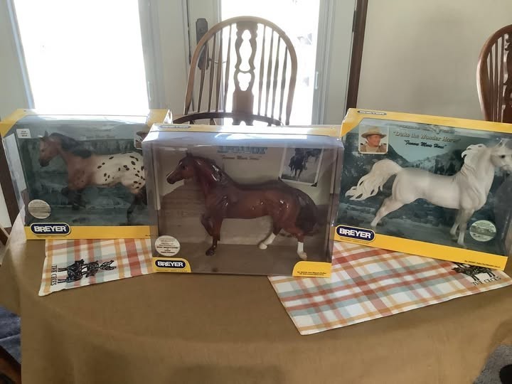 Breyer Traditional Dollor Duke and Cochise | eBay