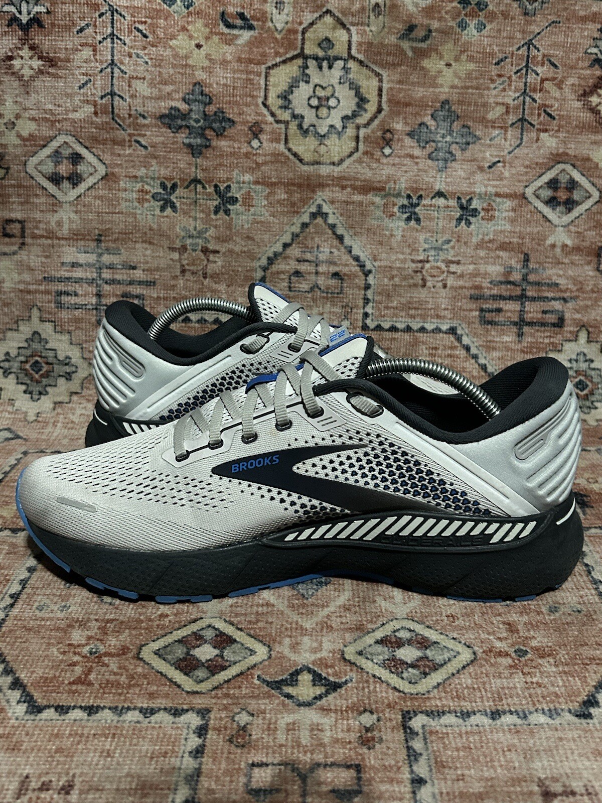 Brooks Mens Adrenaline GTS 22 Oyster/India Ink/Blue Shoes Size 11D ...