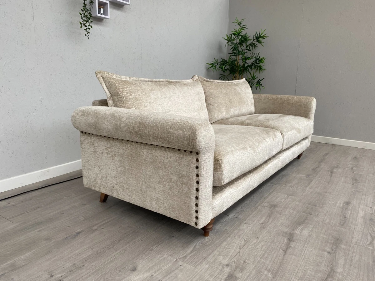 Sofa Ashley Manor | Baci Living Room