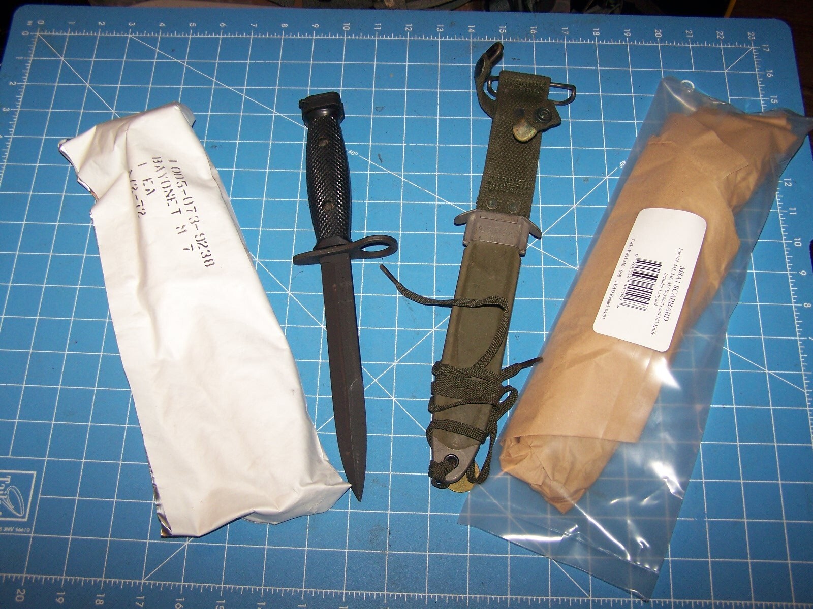 Vintage M7 Knife Bayonet NOS USMC Army + M8A1 Scabbard 1972 Vietnam War ...