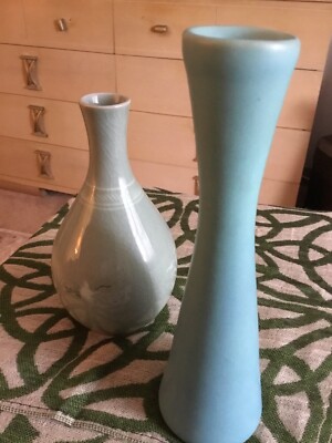Single Van Briggle Pottery Matte Turquoise Teal Blue Bud Vase MCM 8" | eBay