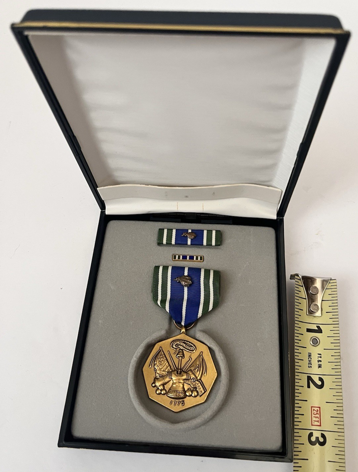 Army Achievement Award Medal In Case With Ribbon Bar And Pin AAM | eBay