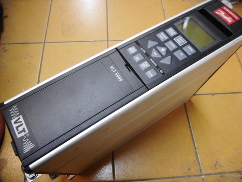 DANFOSS VARIABLE SPEED DRIVE 1.5kW VLT 5003 -- 175Z0046 ...