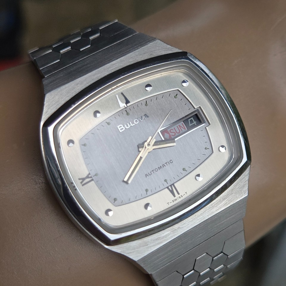 Vintage BULOVA men's automatic watch date/day ETA 2879 TV case swiss ...