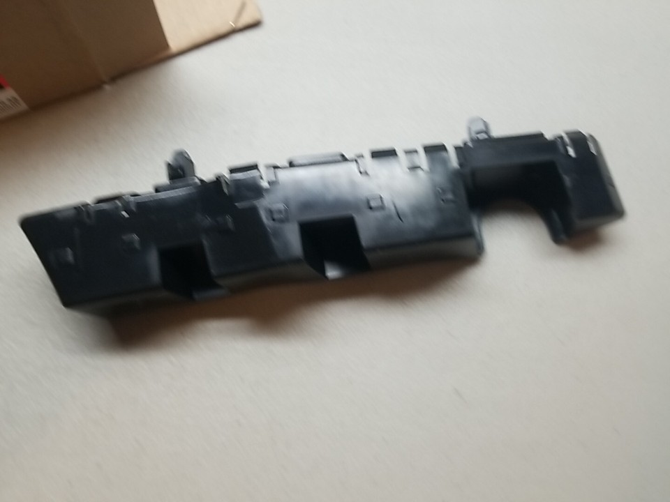 Genuine GM Passenger Side 2021-2023 GMC Yukon Front Bumper Fascia Guide ...