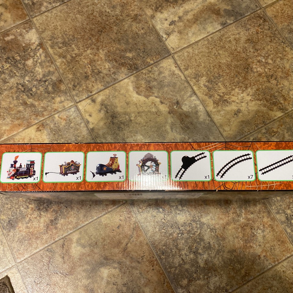 LEMAX Crazy Clown Express Train Set Holiday Village Animated & Musical ...