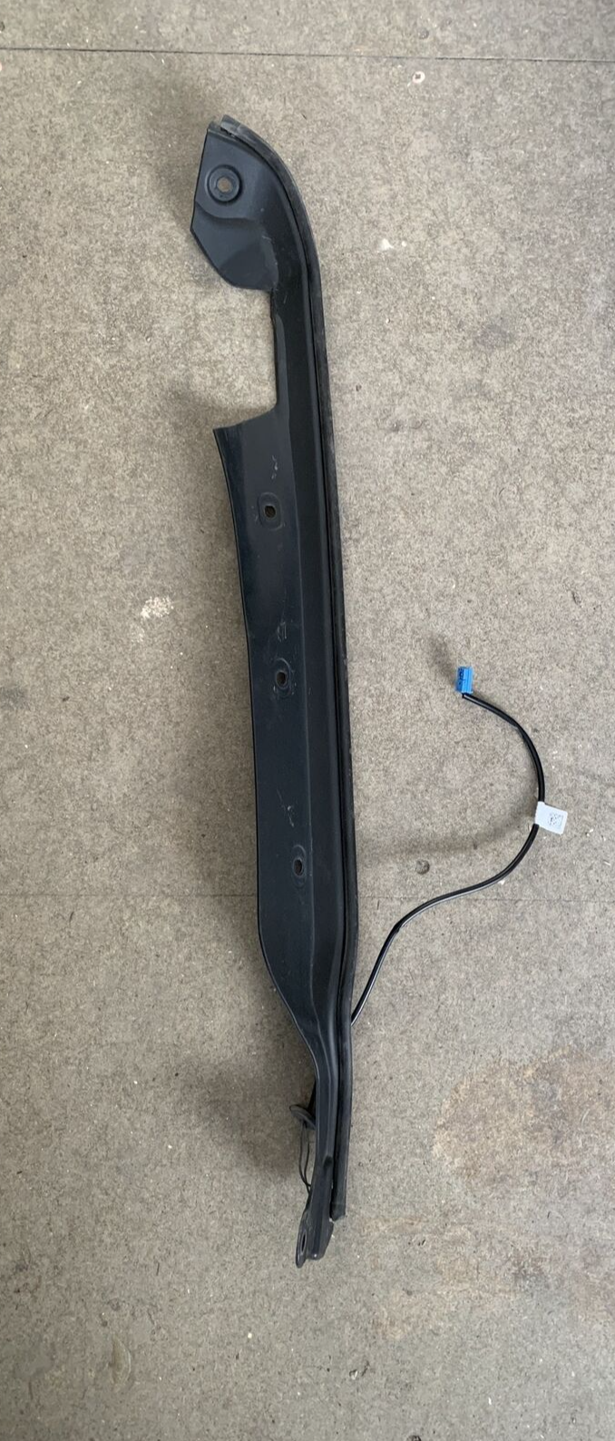 MERCEDES-BENZ GLE W166 REAR END DOOR LEFT SENSOR STRIP A1668700951 ...