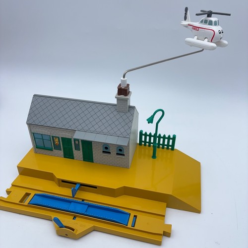 Thomas TOMY Trackmaster Harold’s Station Flying VIDEO Plarail Motor ...