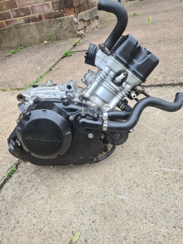 Honda cbr125r 2015 complate engine | eBay UK