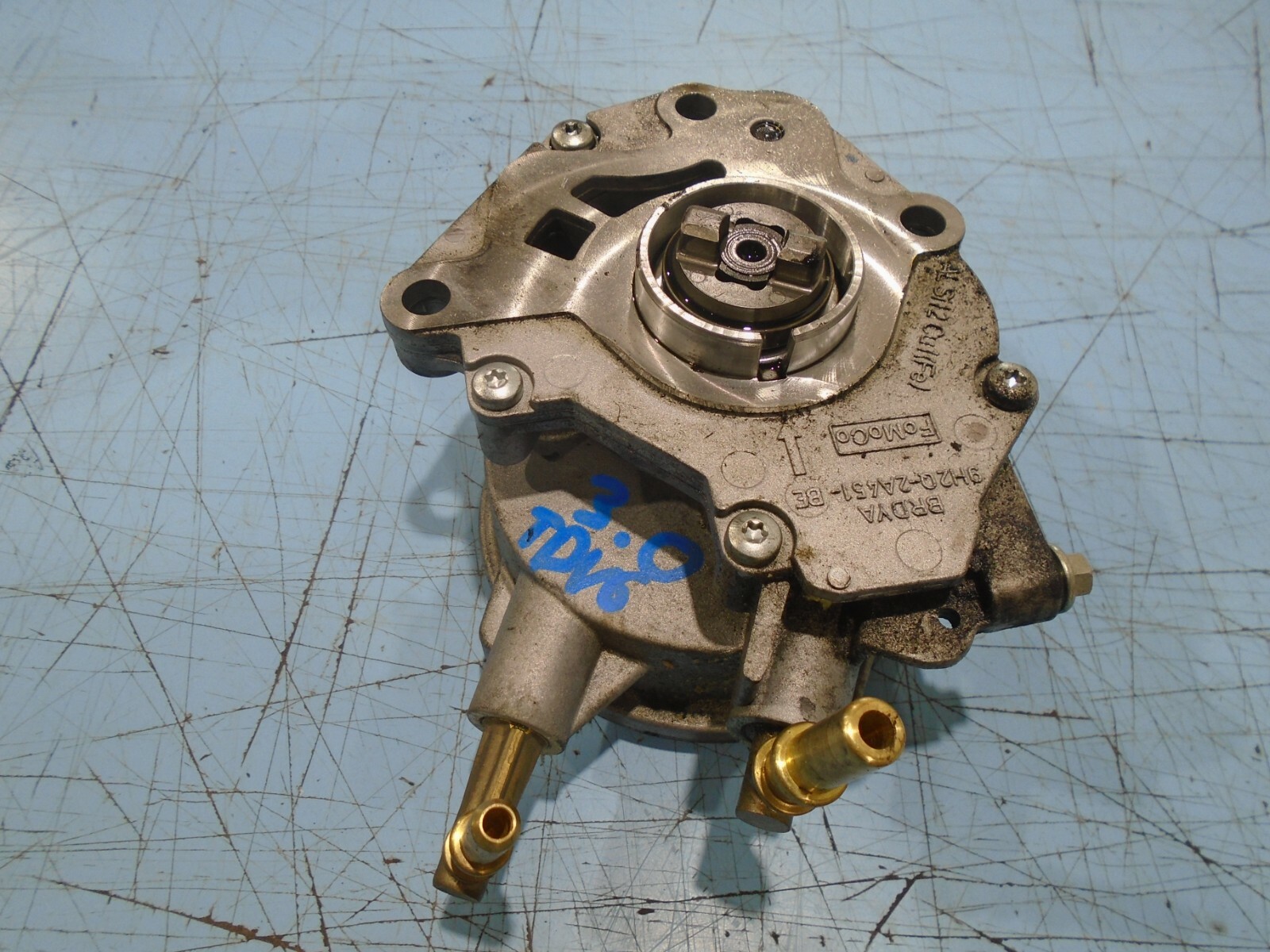 Range rover sport l494 3.0 tdv6 diesel brake vac pump vacuum pump ...