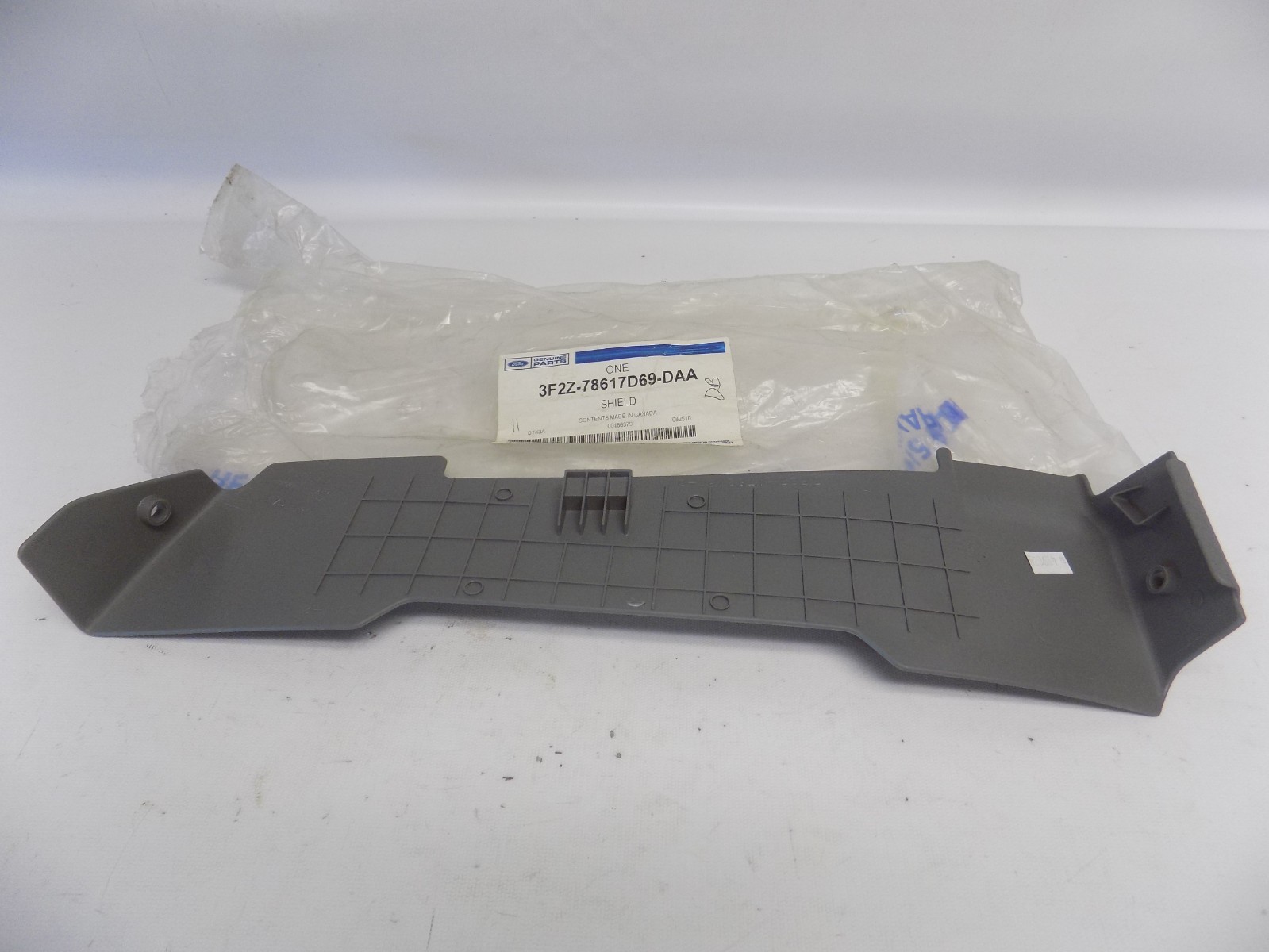 New OEM 2004-2007 Ford Freestar Monterey Left Side Seat Cover Trim ...