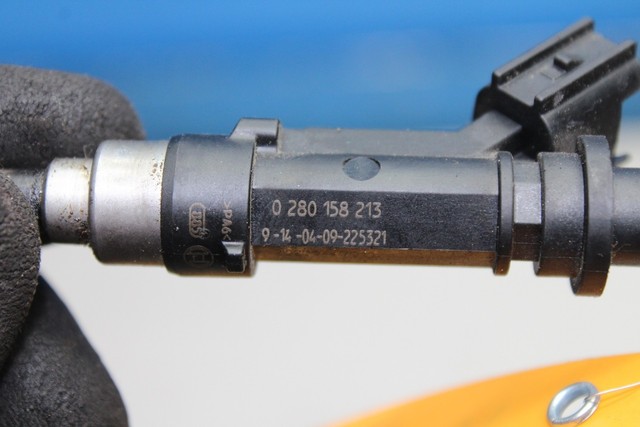 Toyota Yaris II 2 Ts 1 33 Yr 09 Infusing Valve Injector Valve Bosch ...