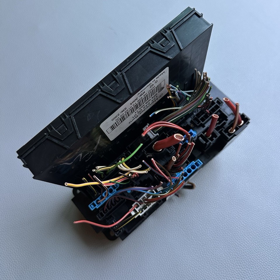 Mercedes R171 SLK300 SLK350 SLK 55 AMG Front SAM Module Relay Fuse Box ...