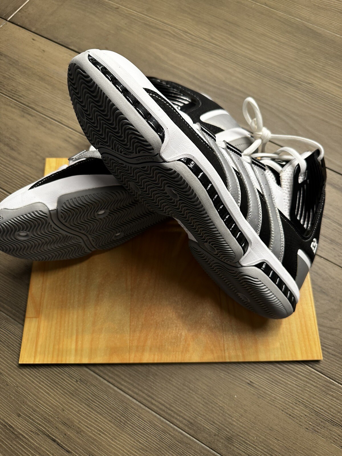 TIM DUNCAN Signed Autographed Shoes GAME ISSUED BIG FUNDAMENTAL Size 16 ...