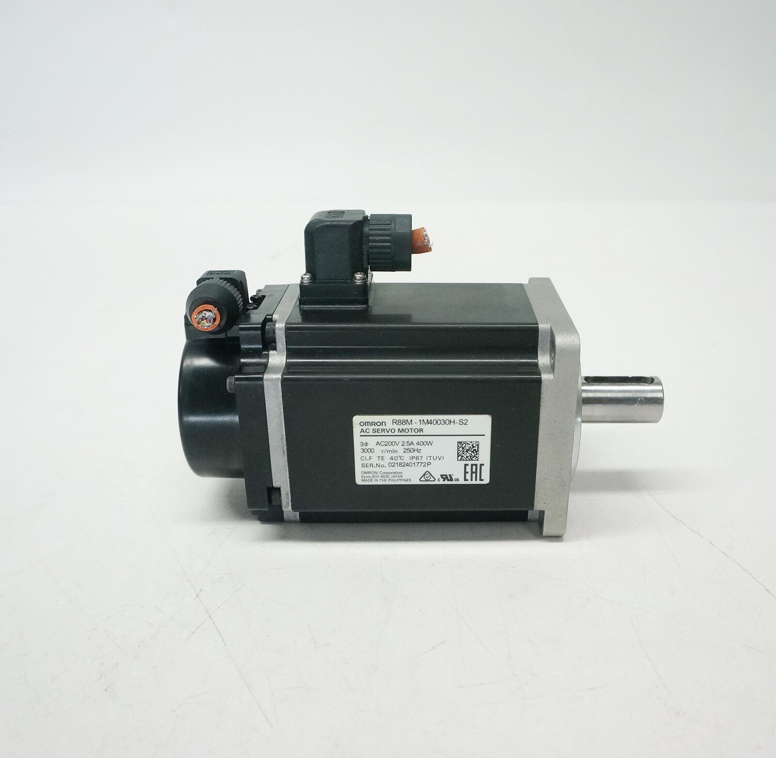 OMRON R88M-1M40030H-S2 400Watt Servo Motor | eBay