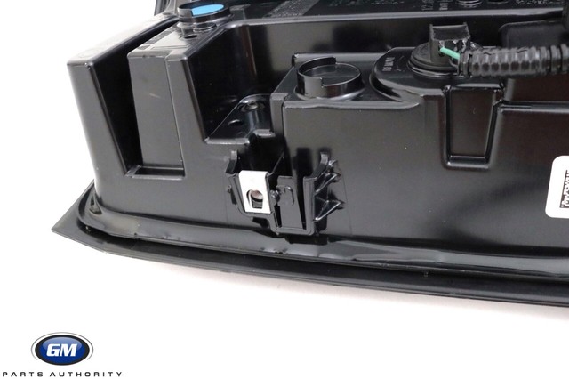 2016-2018 GMC Sierra LH Drivers Side Rear Tail Lamp 84365930 Genuine ...