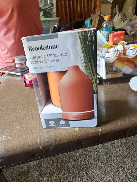 Brookstone Ceramic Ultrasonic Aromatherapy Diffuser LED Light Timer ...