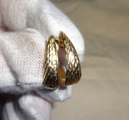 14k Yellow Gold Tear Drop Shape Textured Post Earrings | eBay