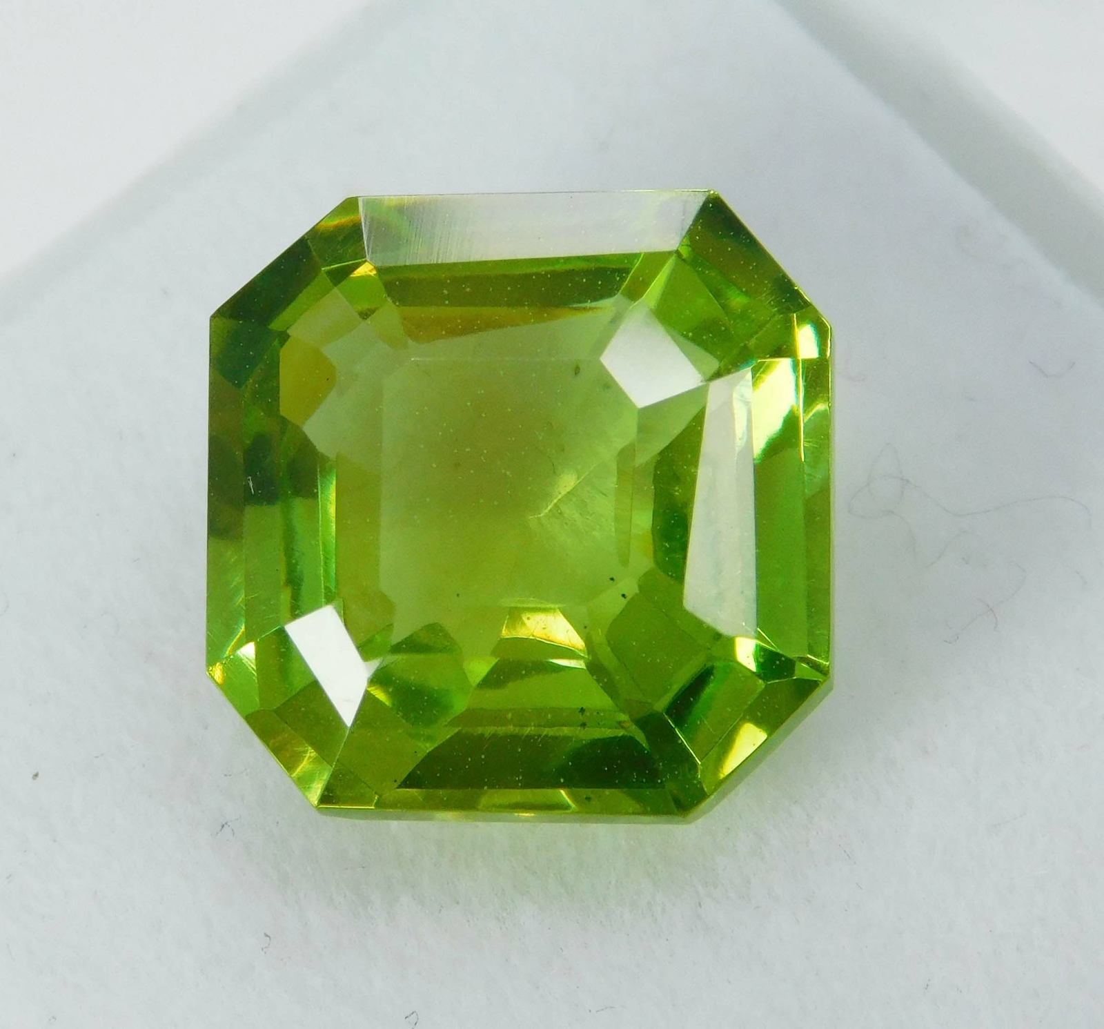 9 Ct Natural Rare Green Peridot Square Cut Certified Loose Gemstones ...