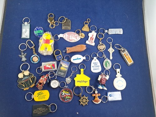 34 Vtg Huge Keychain Hangtag Keychains Lot Advertising Travel Flasher ...