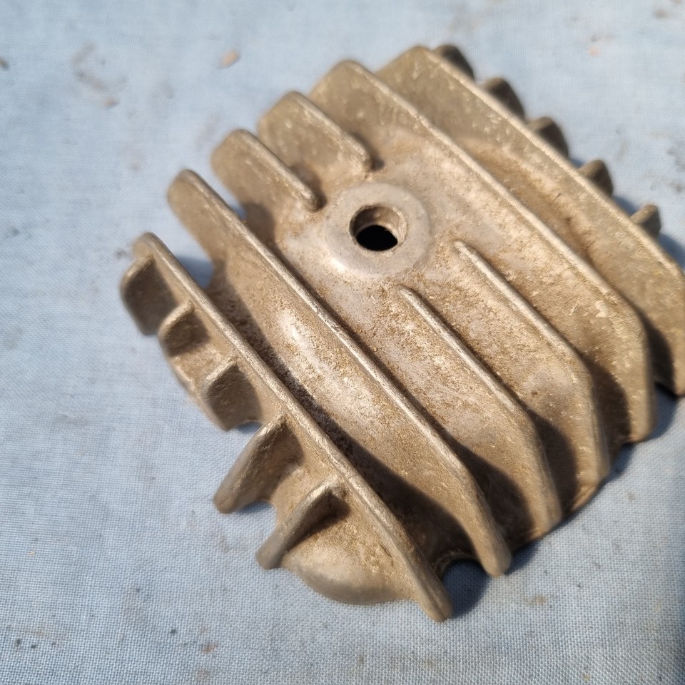 possibly HONDA PC50 PF50 ENGINE CYLINDER HEAD ROCKER COVER 12301-081 ...