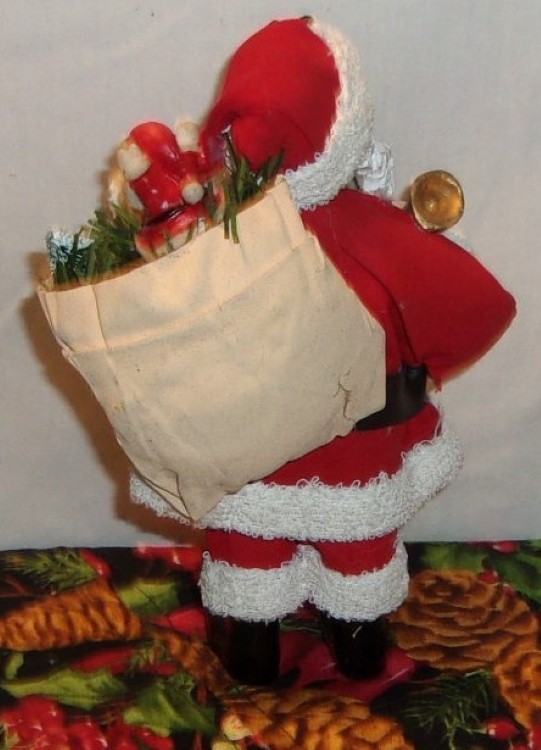 CHRISTMAS FIGURINES SANTA CLAUS - CLOTH SUIT, PIPE & SACK WITH MINI ...