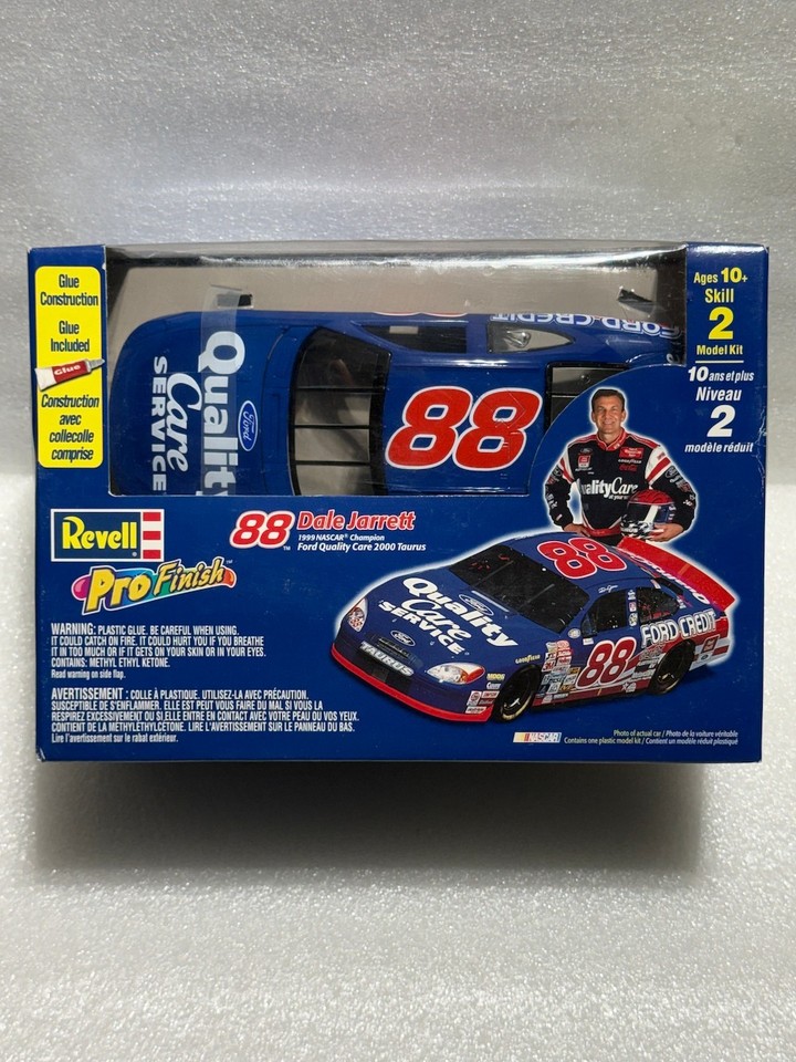 REVELL NASCAR 88 DALE JARRETT PRO FINISH 1:25 FORD RACE CAR MODEL KIT ...