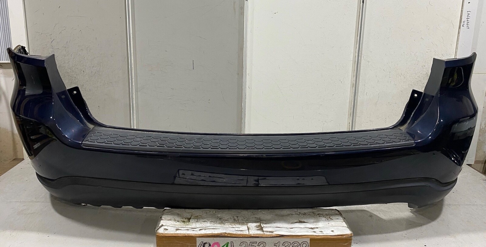 2014-2019 DODGE DURANGO REAR BUMPER COVER OEM 1XV05TRMAA | eBay