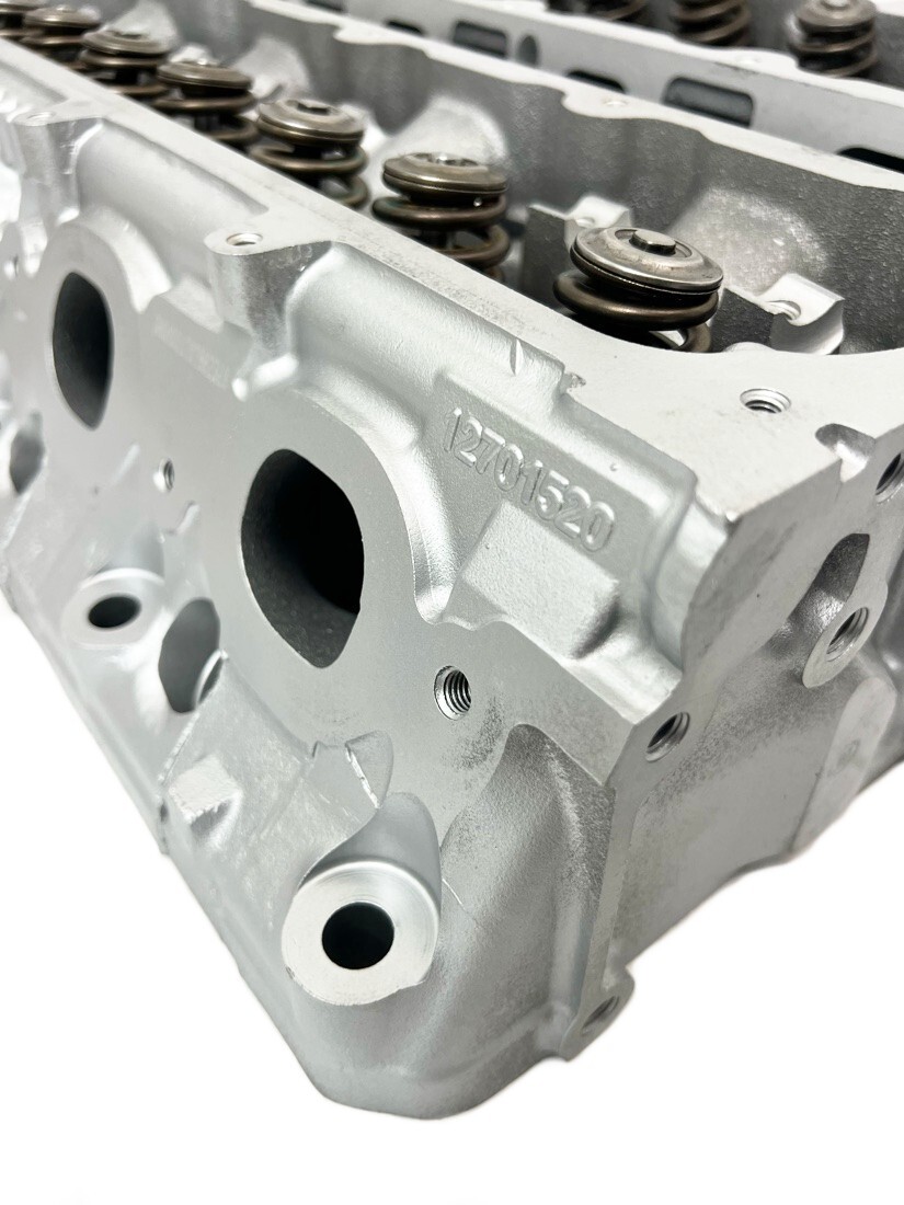 GM Chevy GMC Chevrolet 5.3L L84 Cylinder Head Assembly 12701520 SET ...