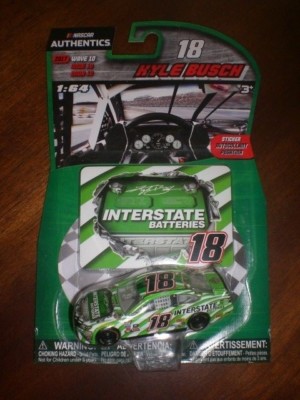 Kyle Busch 2017 NASCAR AUTHENTICS Interstate batt. wave 10 1/64 | eBay