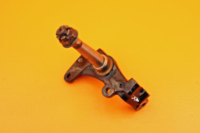 1990 - 2006 Yamaha Banshee Yfz350 Right Wheel Knuckle Spindle 3GD-23502 ...