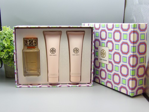 Tory Burch Signature Gift Set Eau De Parfum Spray 3.4 oz/Shower Gel ...