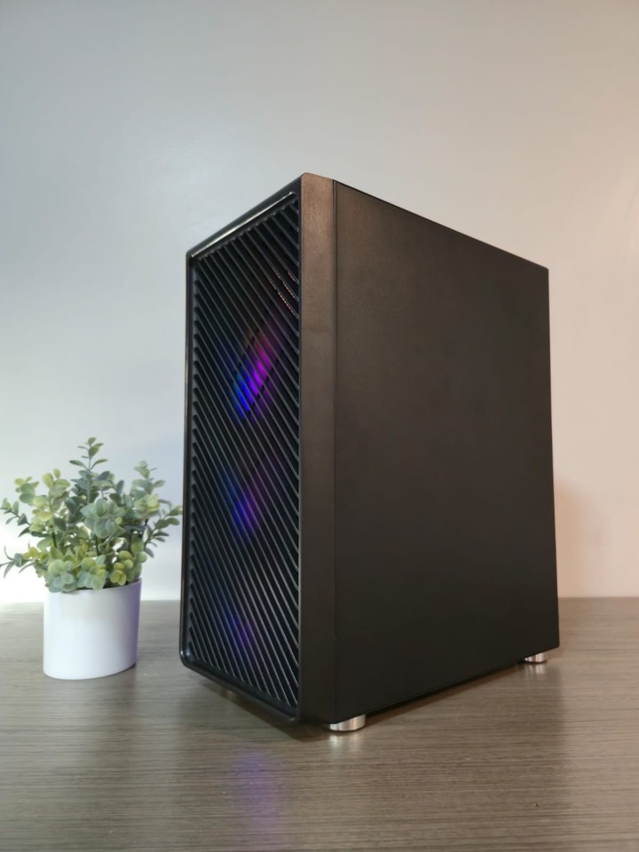 Black Mid Range Gaming Computer: 5060 Ti 8gb, Ryzen 5 5500, 16gb Ddr4 ...