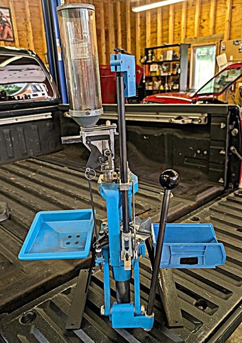 Dillon RL550 Precision Reloading Press with Bullet Tray & Press stand ...