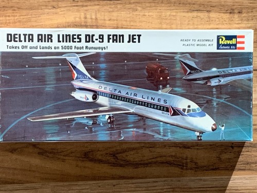 1/120 Revell DELTA AIRLINES DC-9 FAN JET Vintage 1966 1st Issue Kit w ...