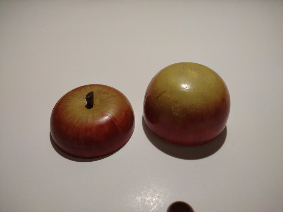 Vintage Japan Miniature Wood Apple Trinket Box Dollhouse Miniature Tea ...