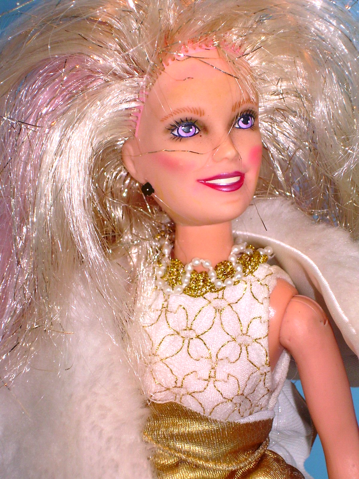 VINTAGE JEM AND THE HOLOGRAMS GLITTER N GOLD JEM DOLL | eBay