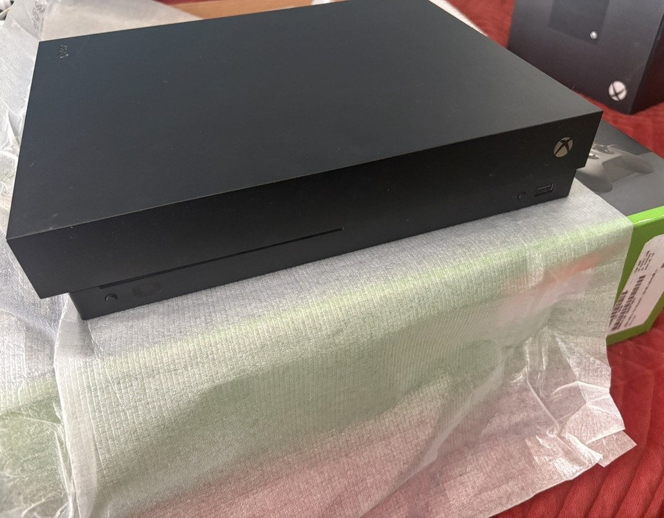 Microsoft Xbox One X 1TB Console Fallout 76 Bundle - Black w/ 16 games ...