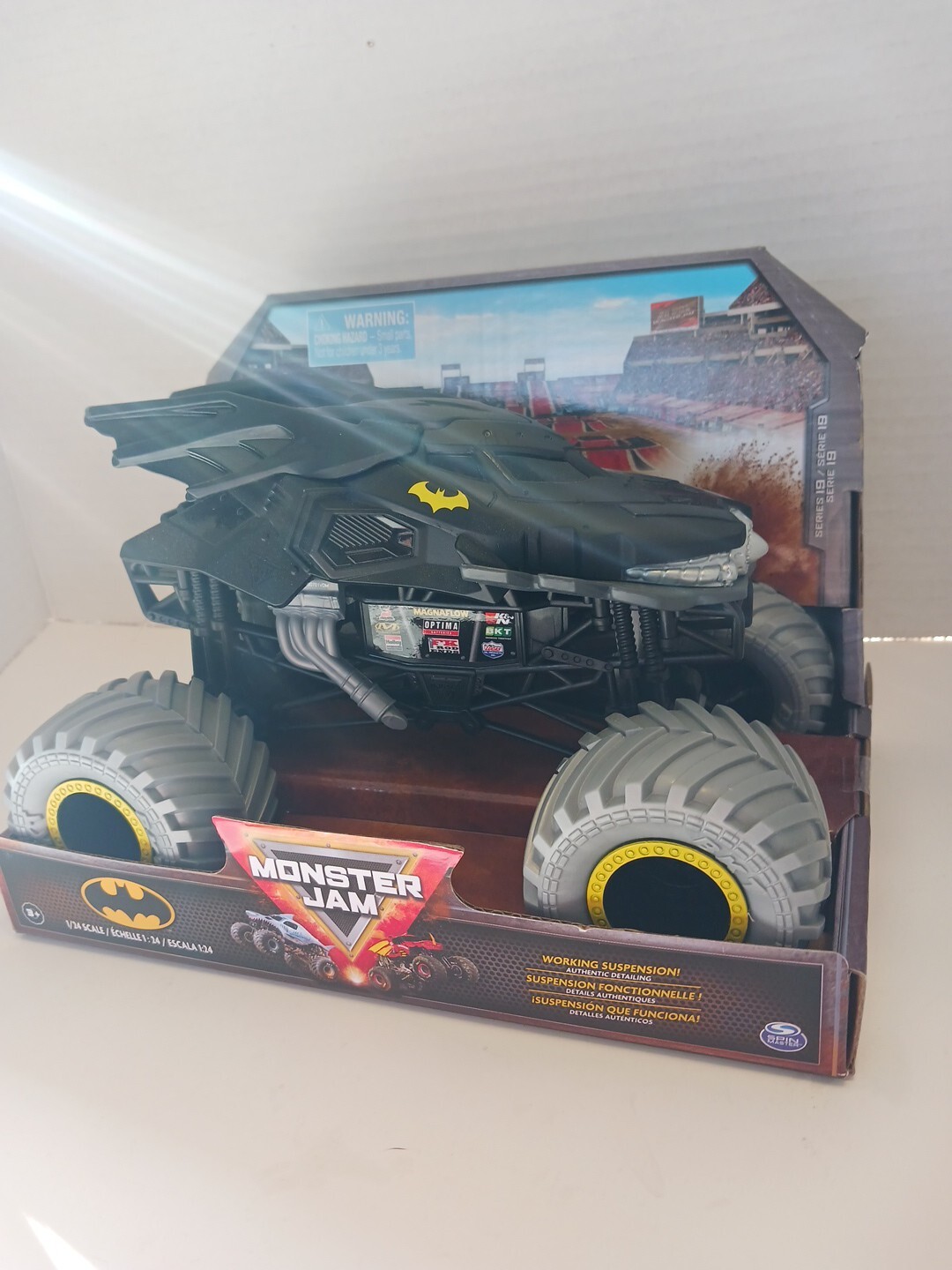 New Monster Jam Batman 2023 Series 19 Die Cast 1:24 Spin Master Black ...