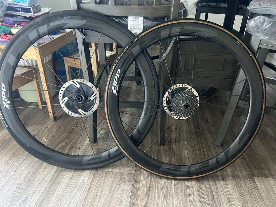 Zipp 303 S Carbon Tubeless Hookless Wheelset 700c, Centerlock Disc ...