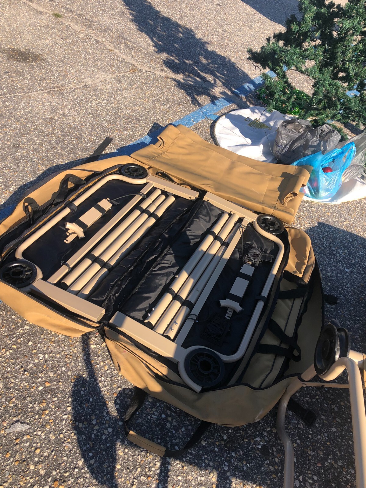 ARM-O-BUNK FORCE PROVIDER MILITARY BUNK BEDS WITH FOOTLOCKER NSN 1105 ...