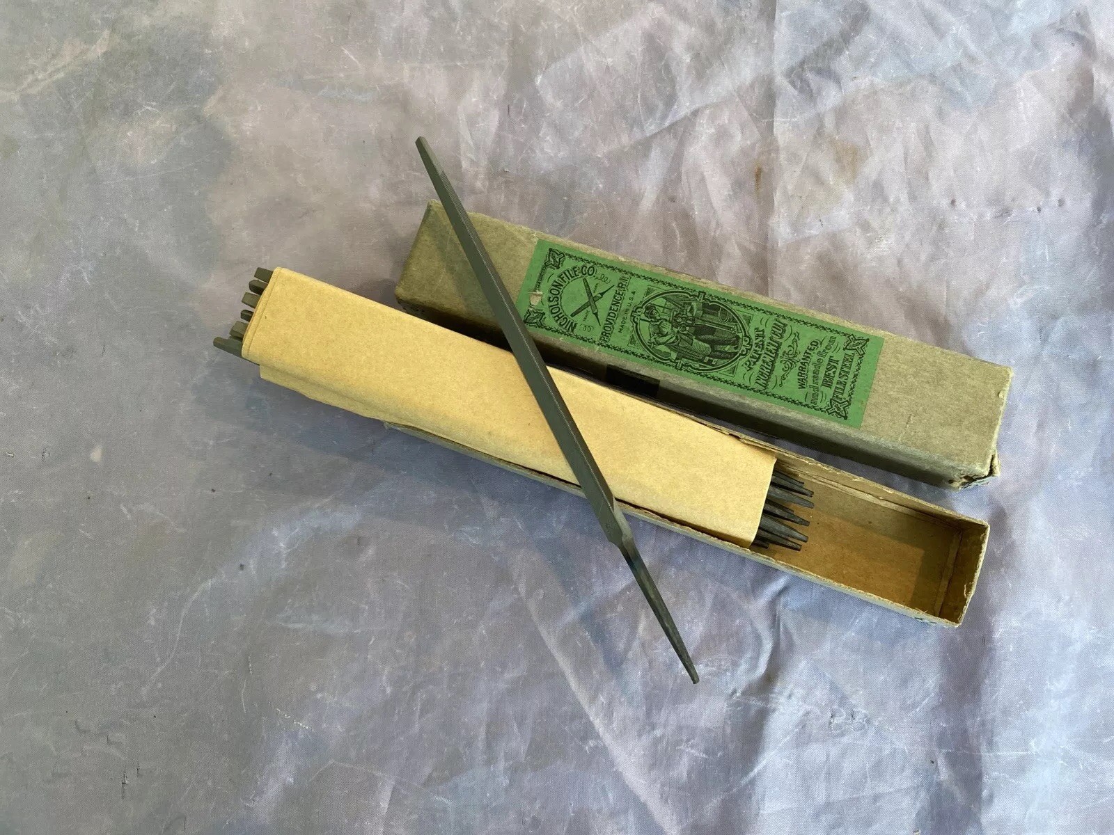 VINTAGE NICHOLSON N.O.S. 5” SLIM TAPERS FILES TRIANGLES BOX OF 12 IN ...