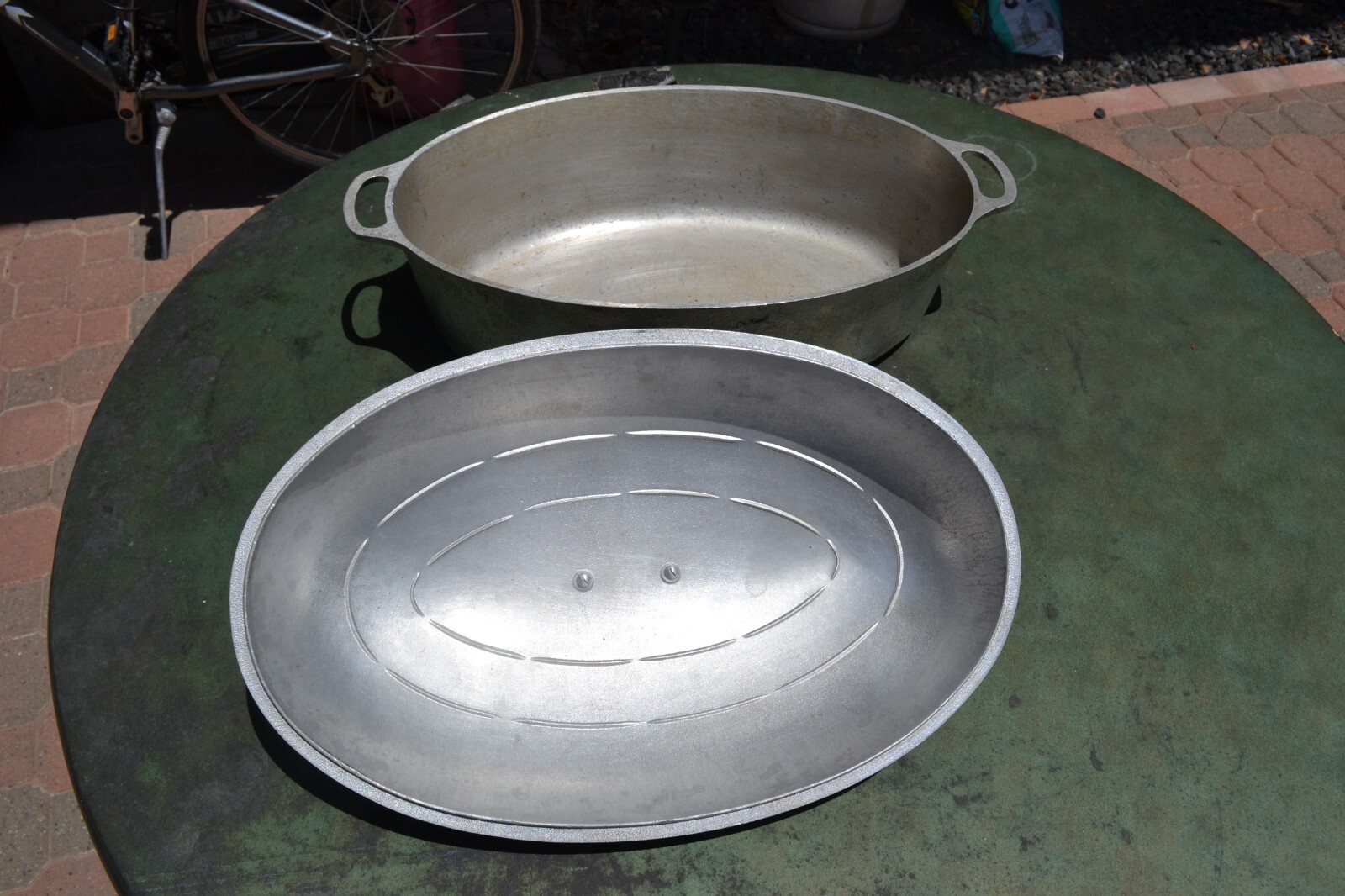 VINTAGE HAMMERED CLUB ALUMINUM COOKWARE 15" OVAL ROASTER DUTCH OVEN | eBay