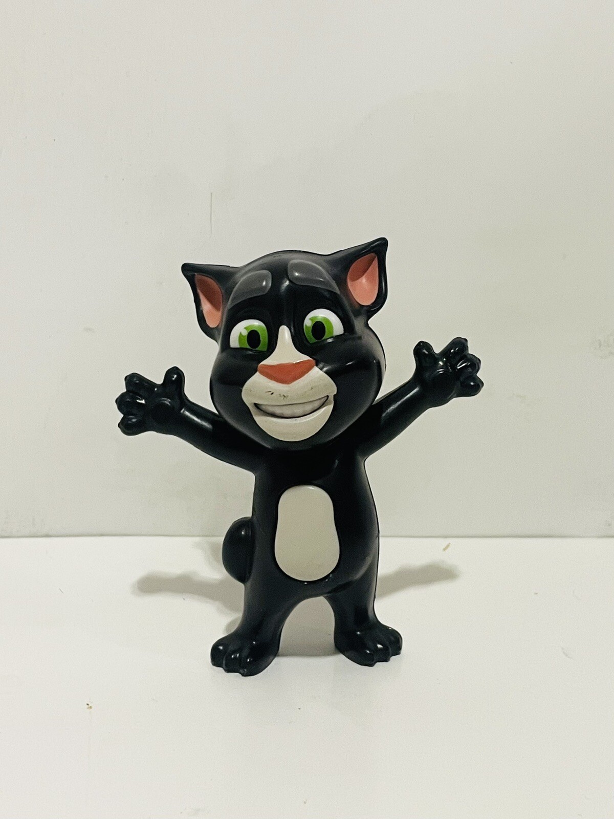 McDonald's 2016 Talking Tom Superstar Black Happy Meal Toy Loose Used ...