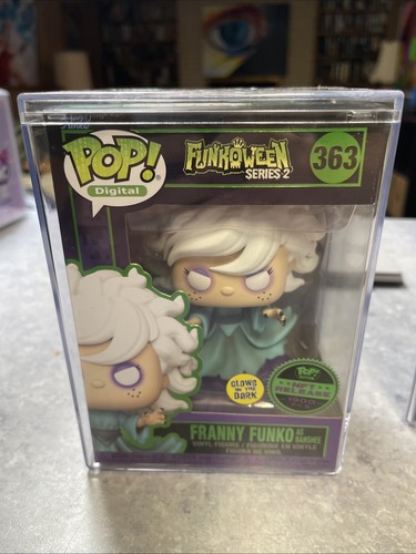 Funko Pop! Vinyl: Funko - Franny Funko as Banshee (Glow) Digital Hard ...