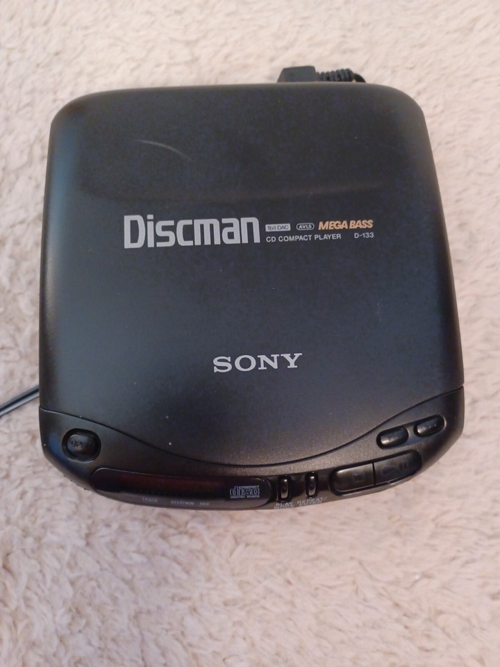 Sony Discman D-133 MEGA BASS CD Player 1994 For Parts or Repair Only ...