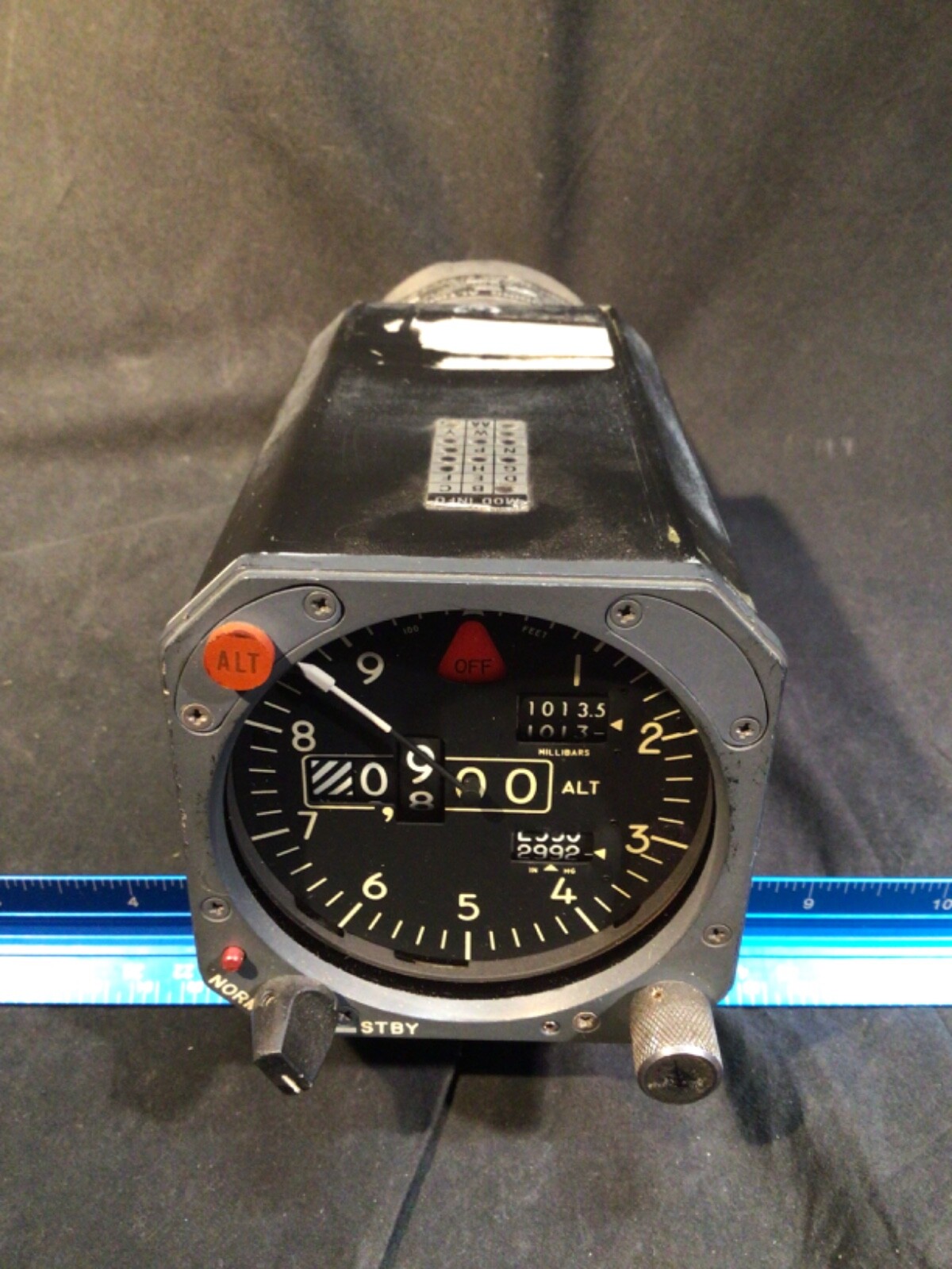 Intercontinental Dynamics Encoding Altimeter P/N 28007-005