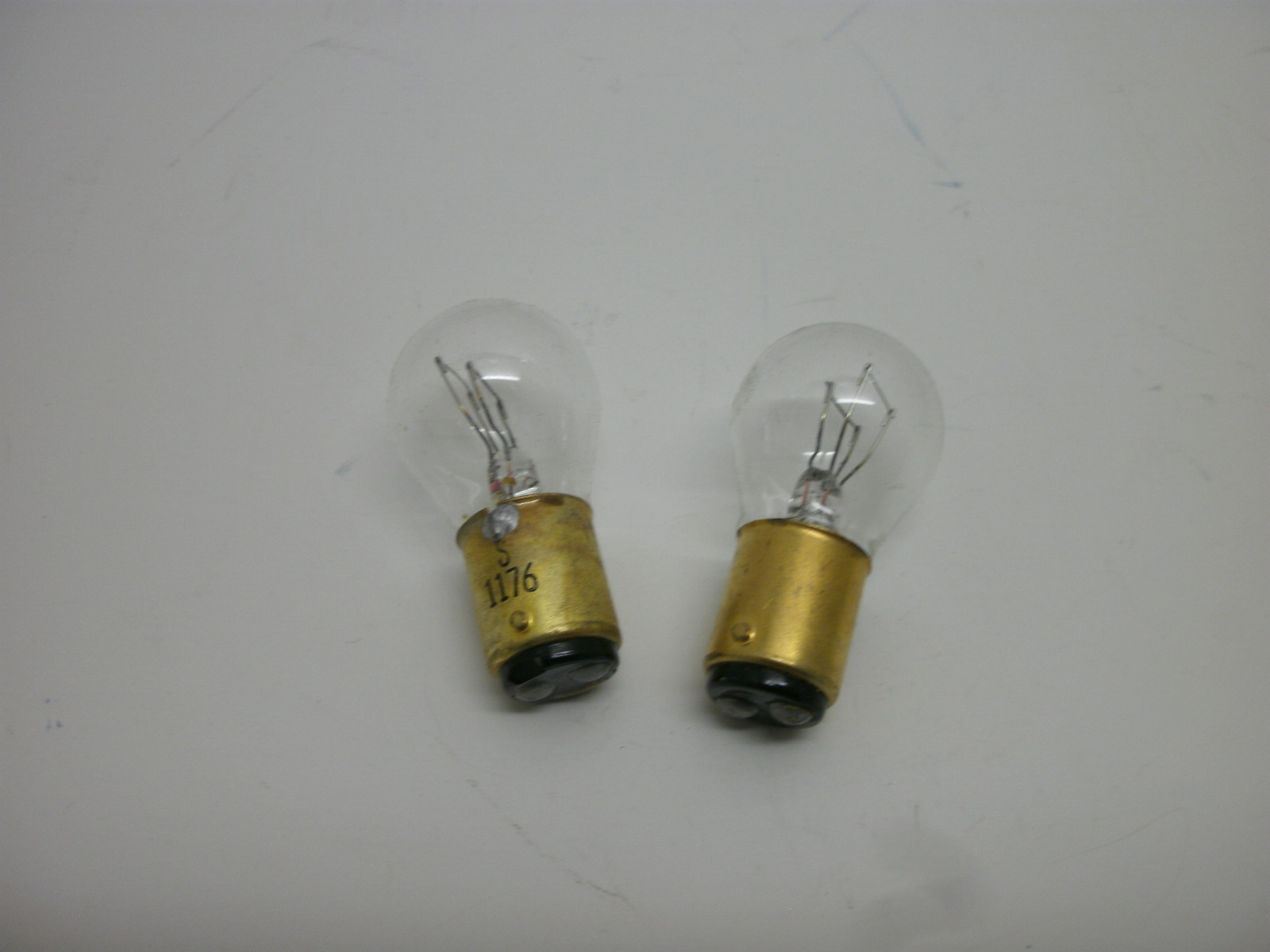 SYLVANIA 1176 MMINIATURE LAMP BULB 12.8/14V 1.34/0.59A 17.15/8.26W (LOT ...